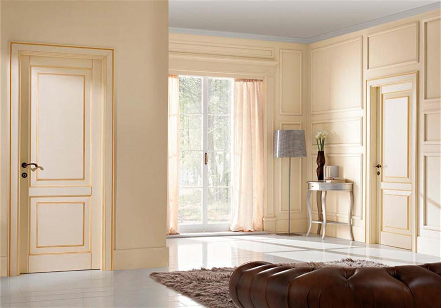 Vendita porte classiche lusso in legno pregiato a Milano